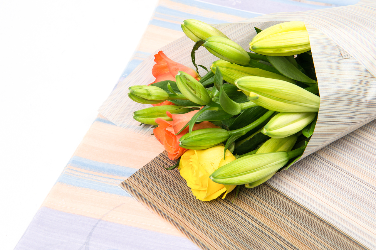 Flower Wrap Paper Sheets - Your one-stop packaging shop